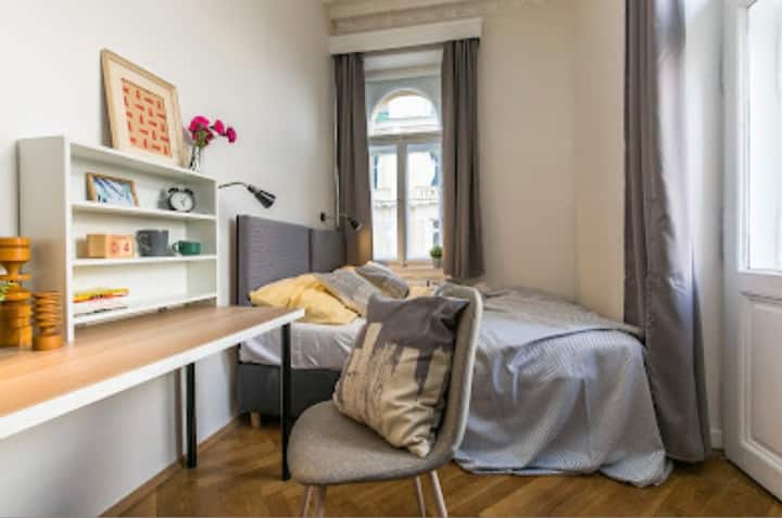 Flat No.9 - Prague
