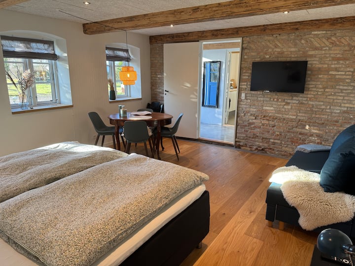 Bondegårdsidyl - Denmark