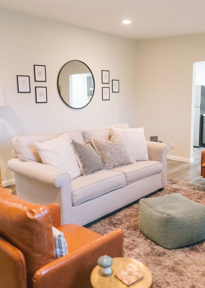 Cottage In Knoxville - Knoxville, TN