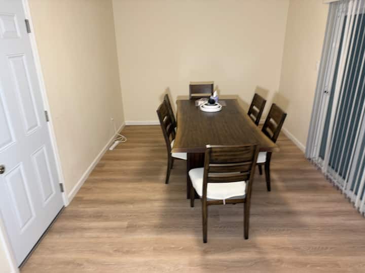 Clean Room With Private Attached Bathroom-aaa - Davis, CA