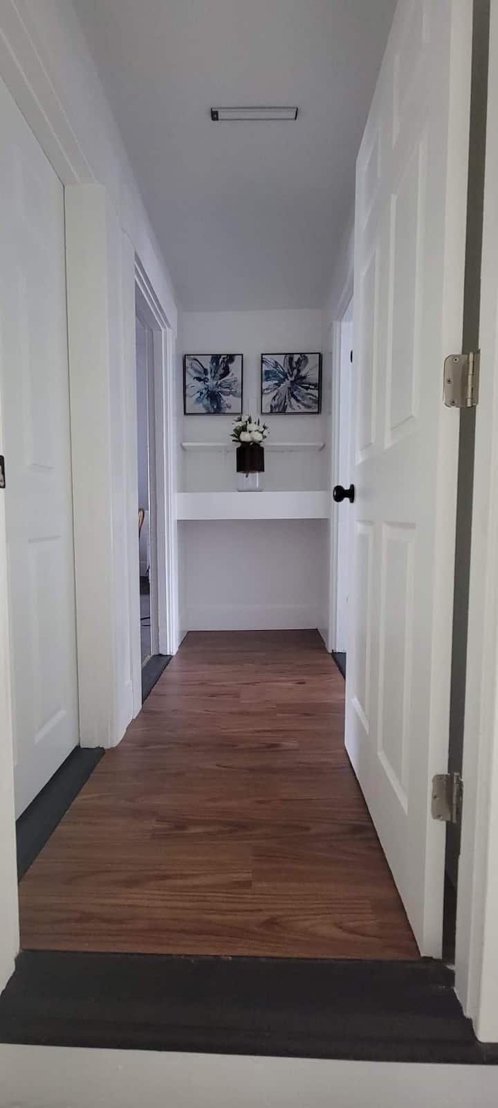 Cozy Attic Apartment - Manchester, NH