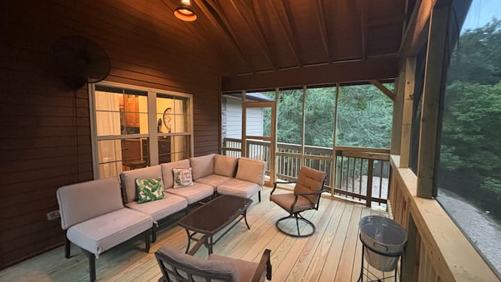 Bentonville Bike Stay - Bella Vista, AR