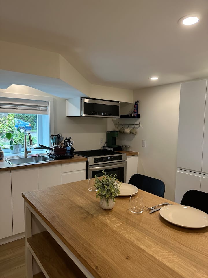 New Kitsilano Suite! - Vancouver