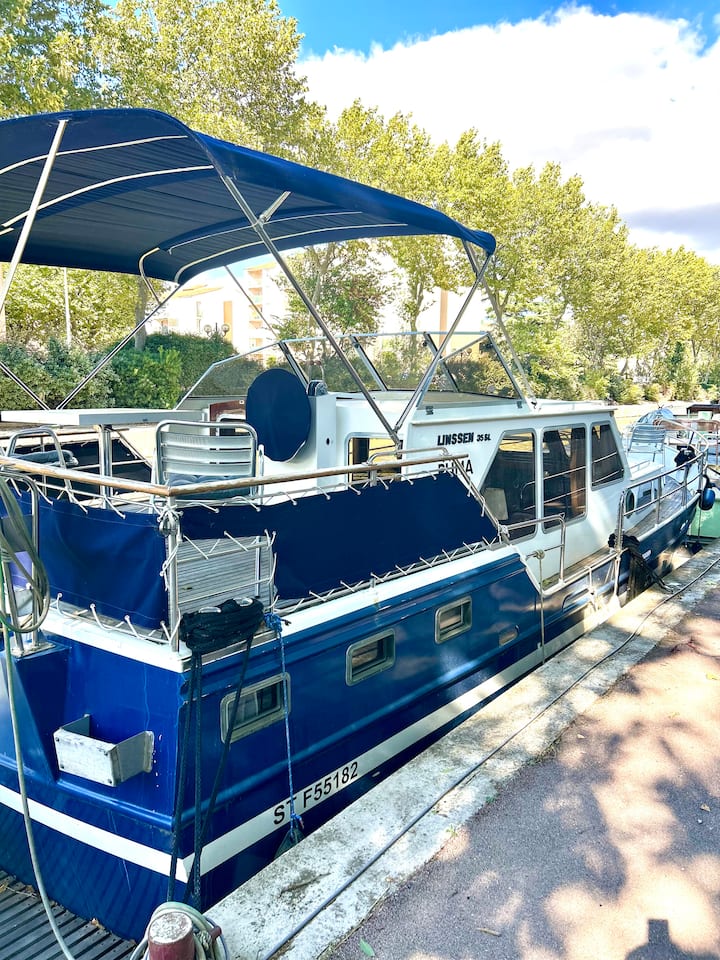 Nuit Insolite à Narbonne Bateau Puma Sur Le Canal - Narbonne