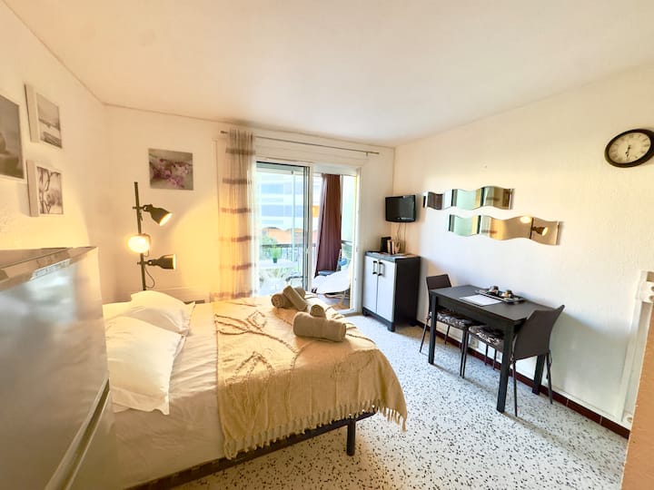 Cure à Balaruc–300m Des Thermes & Douche Sécurisée - Balaruc-les-Bains