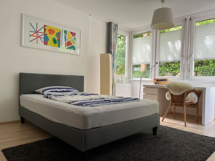 Wohnung Nahe Flughafen, Messe, Musical, Uni - Stuttgart