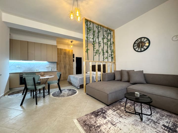 Comfy Studio By Main Square | Fast Wifi & Netflix - Durrës