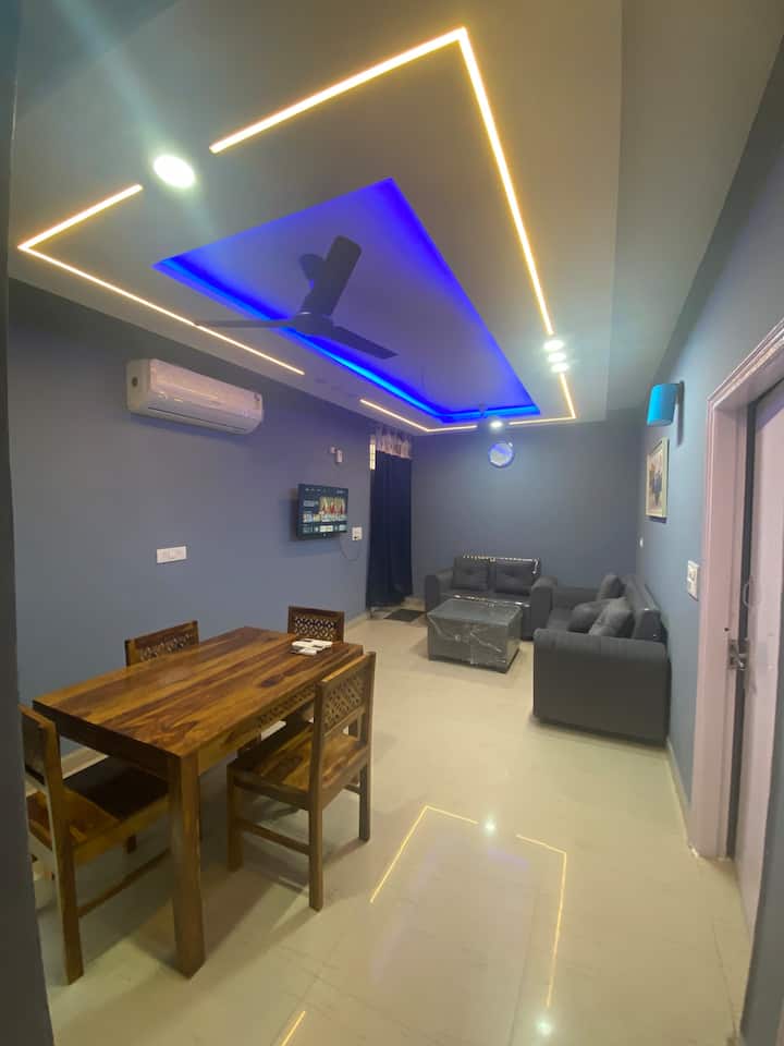 Comfy Vibes 2bhk Flat - Chandigarh