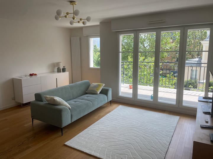 Bel Appartement (Defense, Paris) - Suresnes