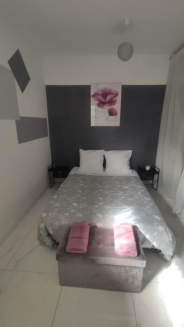 Chambre Lit Double Et Douche - Sauternes
