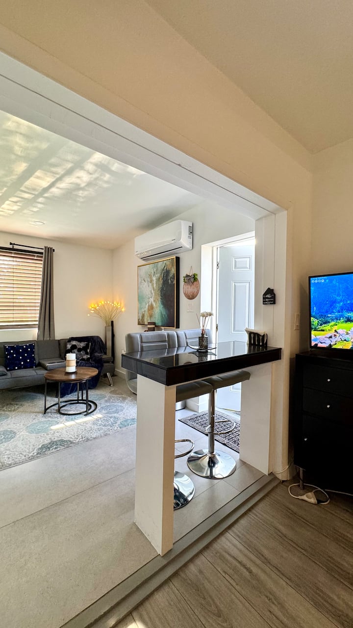 Lovely Miami Vacation Stay! - North Miami, FL