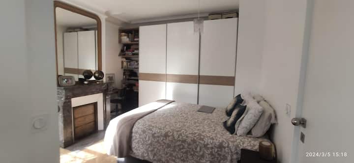 Paris Centre Appart Refait à Neuf Avec Balcon - Châtelet - Les Halles - Paris