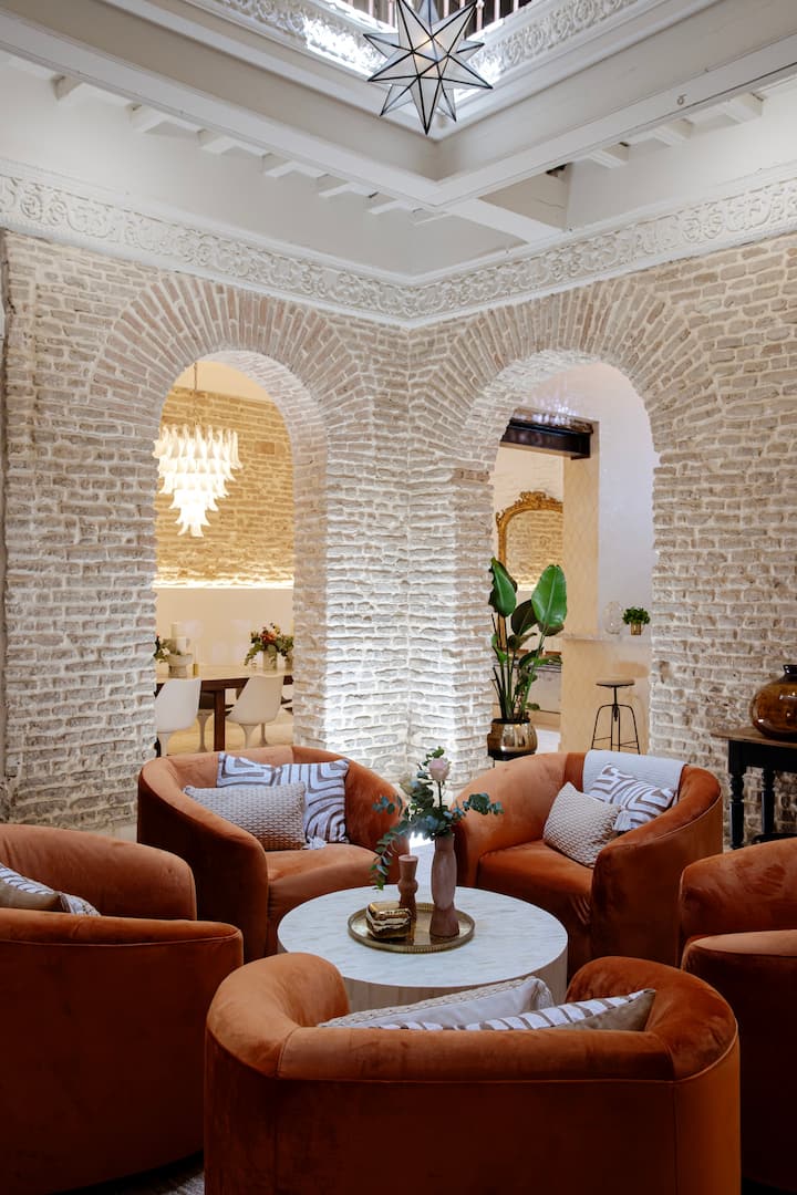 La Estrella, A Very Special House. - Seville