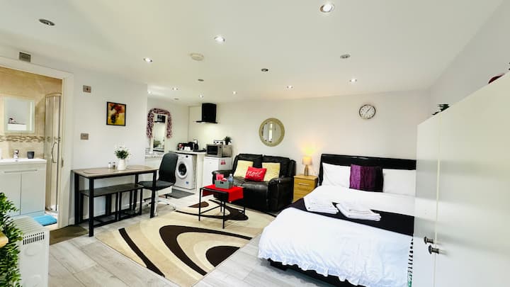 Garden Studio |Near Heathrow | London | Twickenham - Twickenham