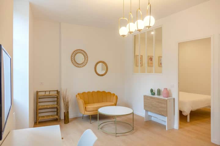 T2 Entier, Architecte, Ultra Proche Gare (#1) - Olivet
