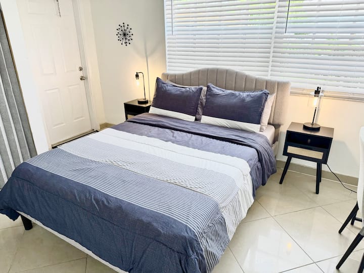 Master Room #1 Near Hard Rock - Miramar, FL