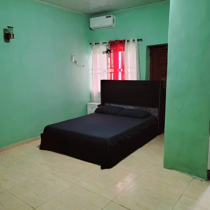 Stay @ A Gated Boujee Apt. Regent 2 Beds - Freetown