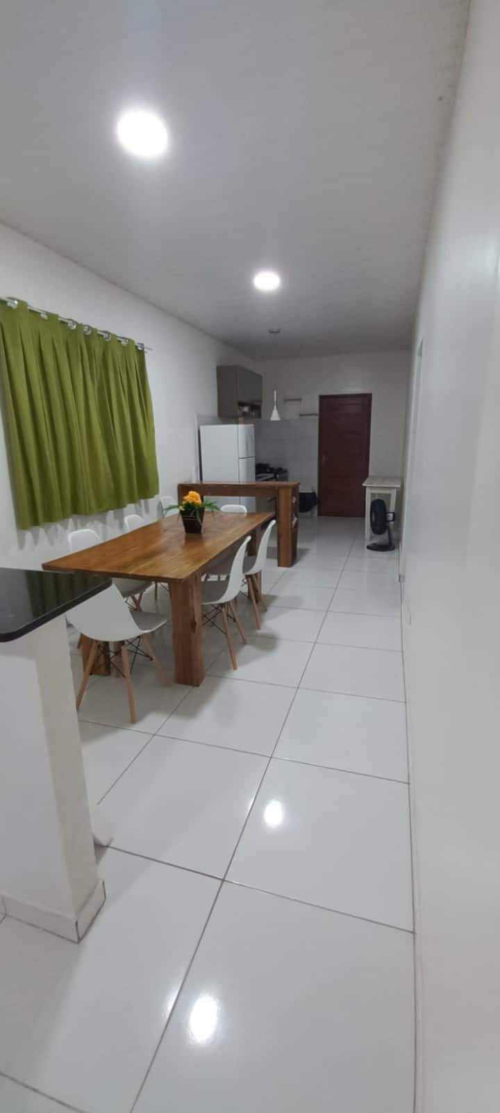 Casa Com 3 Quartos E Garagem - Santarém