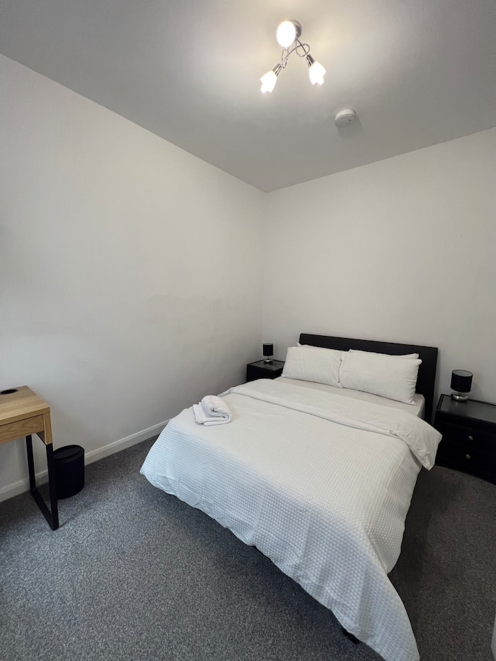 Cozy & Clean Rooms: Northampton - 北安普頓