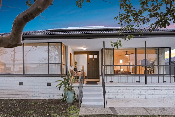 Sunbury Large Family Home Pet Friendly Airport - Diggers Rest