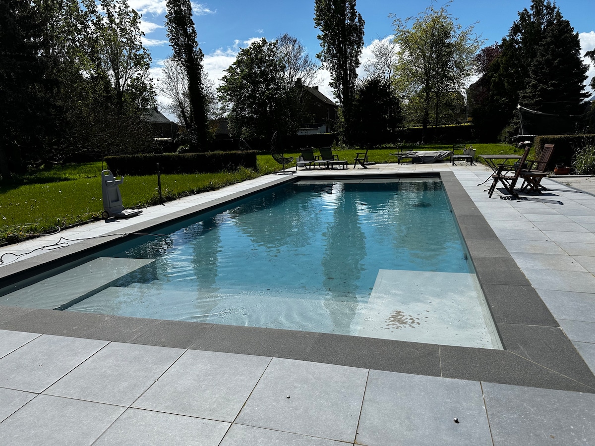 Villa Pool House - Houses for Rent in Orp-Jauche, Région Wallonne ...