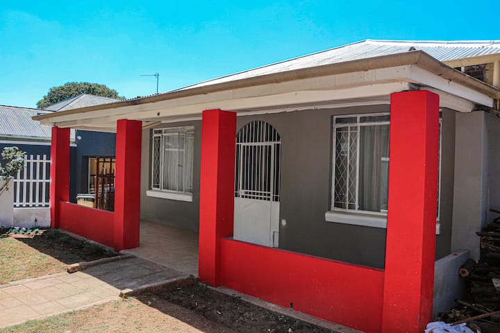 Guest House Near Fnb Stadium, Nasrec & Wifi - Johannesburg South