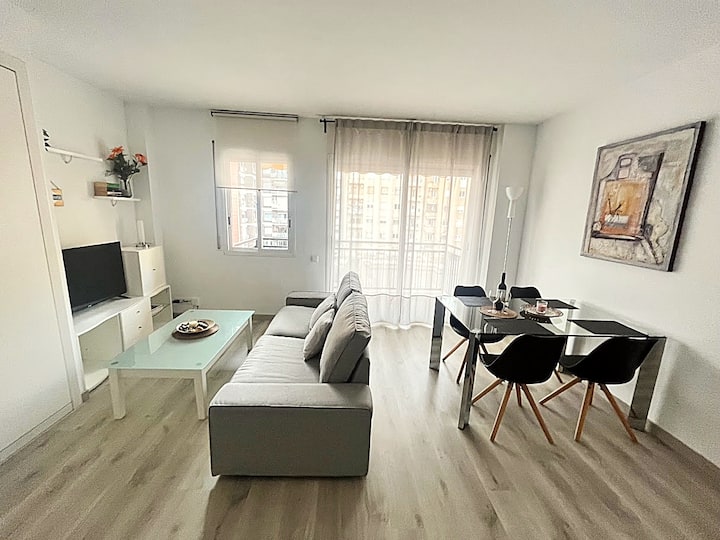 Charming Apartment In The Heart Of Barcelona - Barcelona