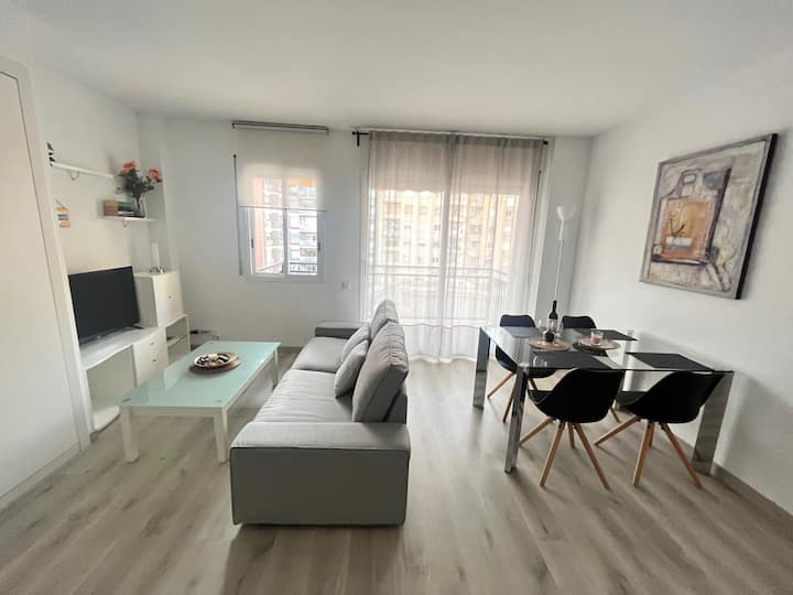 Charming Apartment In The Heart Of Barcelona - Barcelona