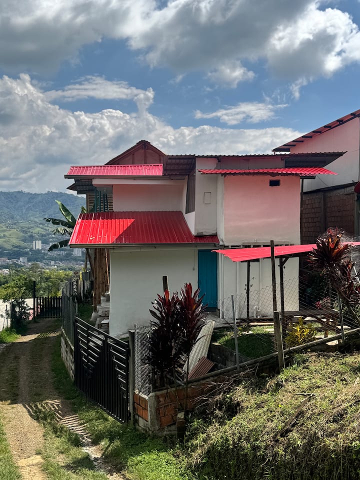 Encantadora Finca En Paraíso Cafetero - La Flor - Marsella
