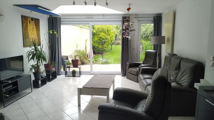 Chambre Privée à Lille, 5 Min à Pied Du Métro - リール