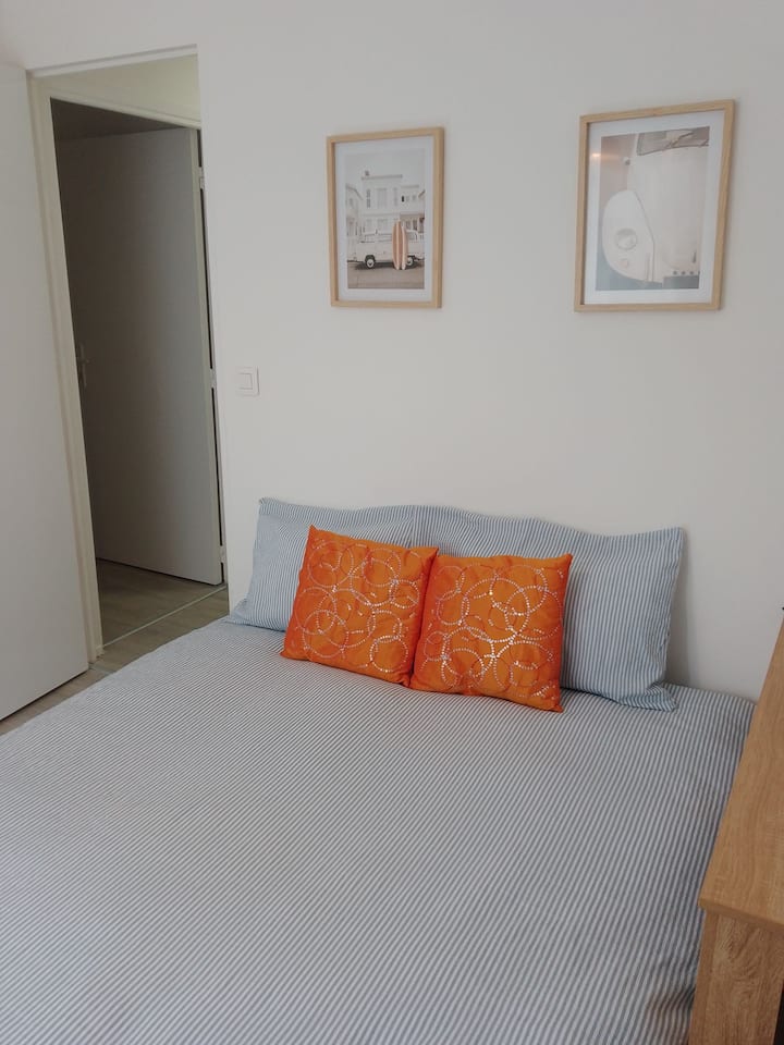 Nice Central Calm Pvt Ac Room With Fridge Tv1 - Nice