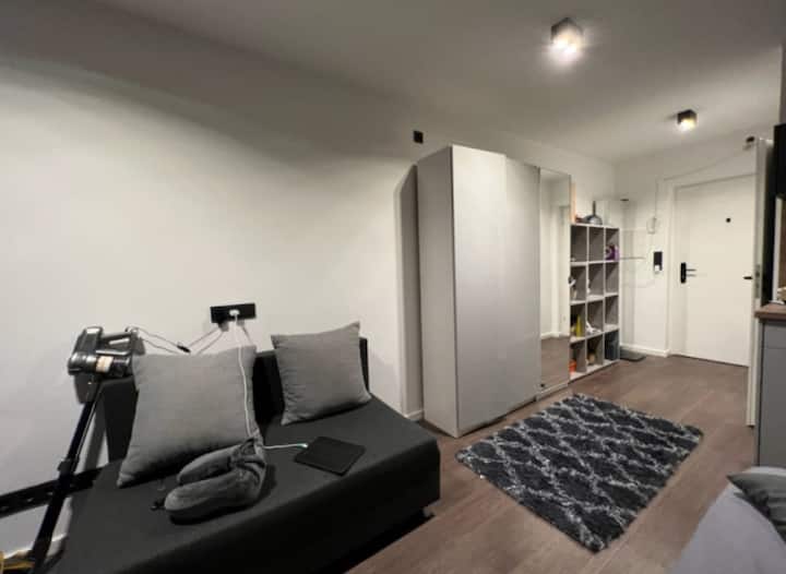 Furnished Studio Apt. Schwabing - München