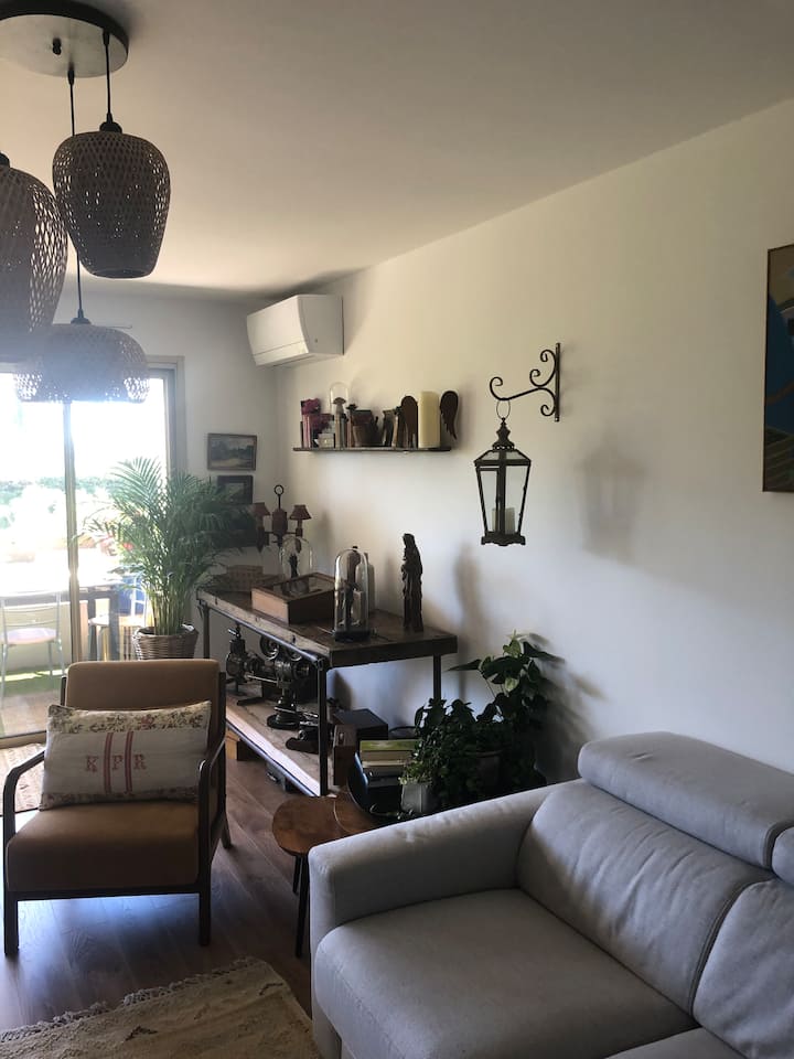 Chambre Dans Appartement De 68m2 - Juan-les-Pins