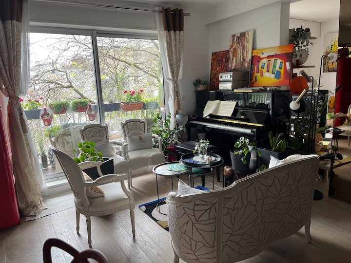 Chambre Confortable Avec Balcon - Issy-les-Moulineaux