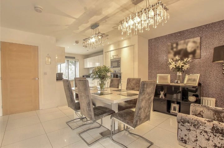 Modern Home - Stockton-on-Tees