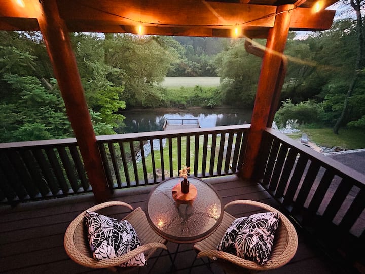 Riverfront Getaway, Firepit W/ Firewood, King Beds - Murphy, NC