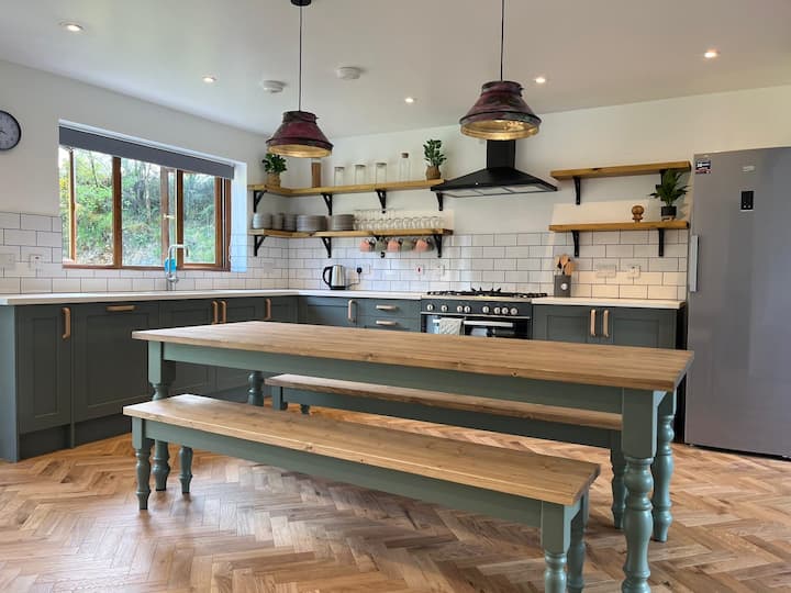 *New* 5-bed House Near Rathmullan Beach - Rathmullan