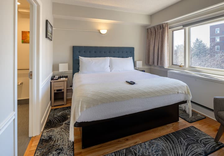 The Gem Museum Suites - Evanston - Evanston, IL