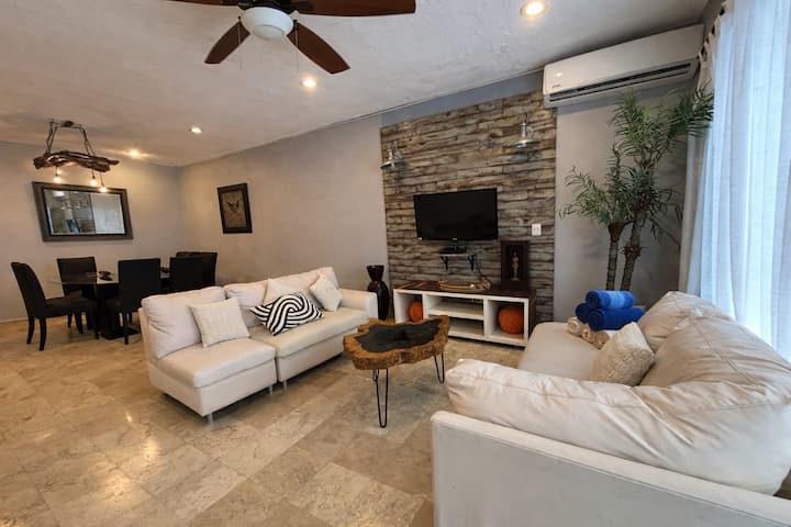 A Pasos De La Playa, 3br+parking+pool+comfort - Playa del Carmen