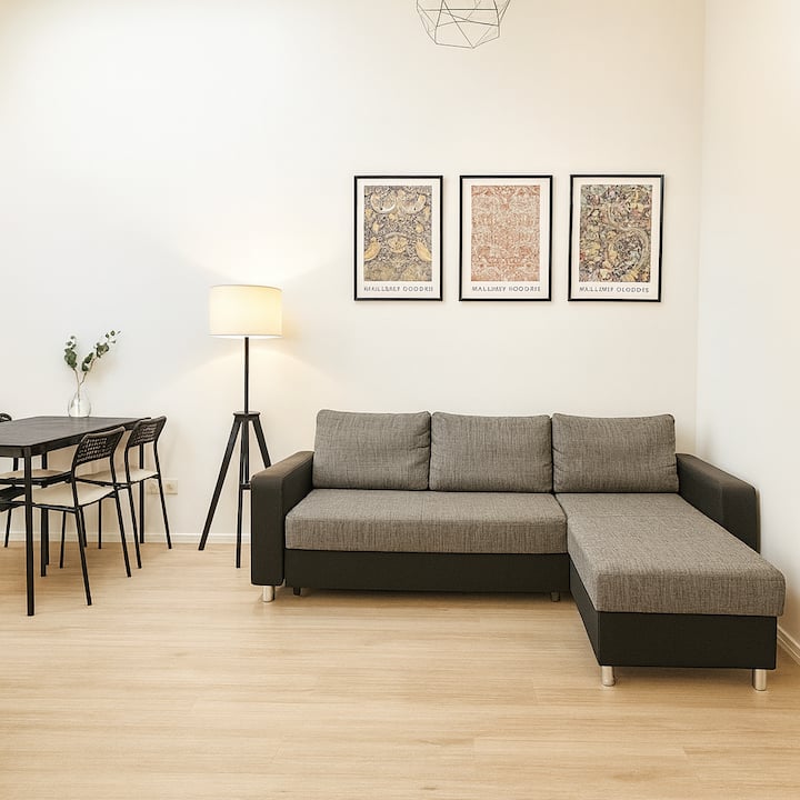 Airport Messe 3 Room Apartment - Düsseldorf