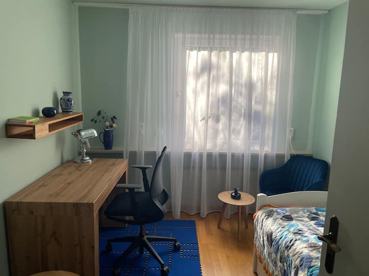 Zimmer An Der U 6 (Nähe Klinikum Großhadern) - Munich