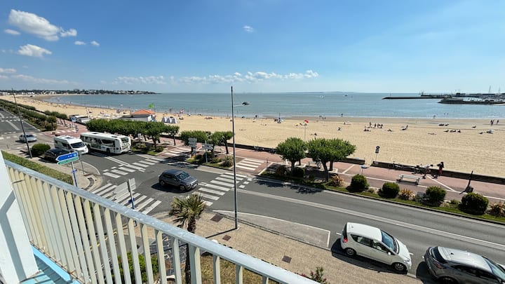 Royan - Sur La Plage - Appart - T3 De 55m² - Royan