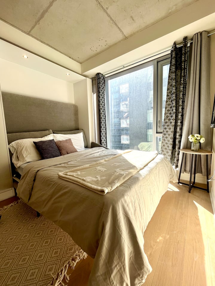 Downtown New Studio Next To Metro Place De Art - Montreal