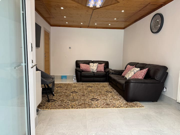 Instant Home - Luton