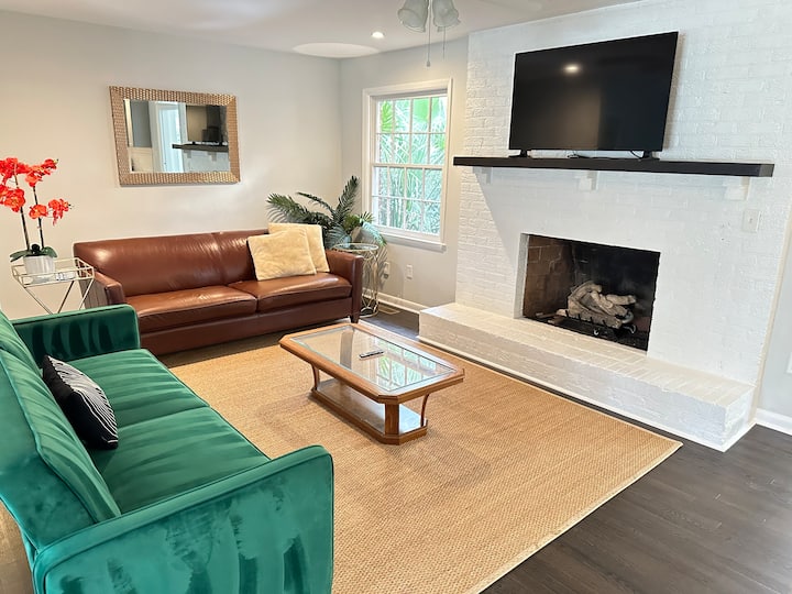 4br 2ba Brick Home-large Sunroom - 찰스턴