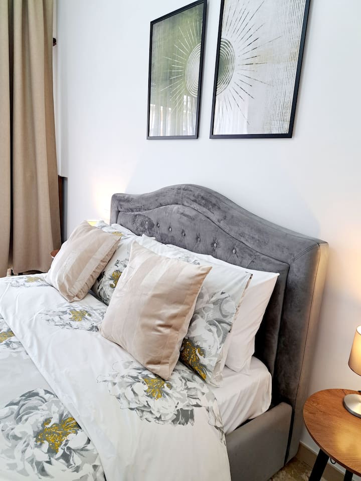 Vatican Living - Rome