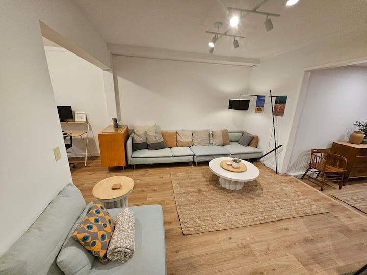 Beautiful Guest Suite W/backyard - San Francisco, CA