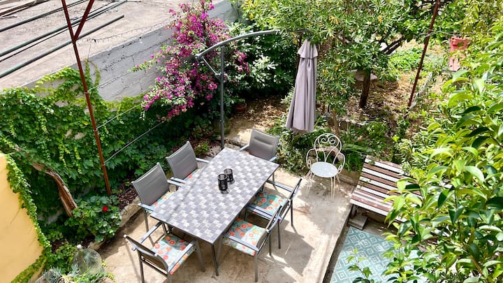 Maison De Ville Climatisée Avec Jardin Et Parking - La Gaude