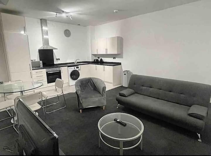 Luxury Cosy Apartment - 롬퍼드
