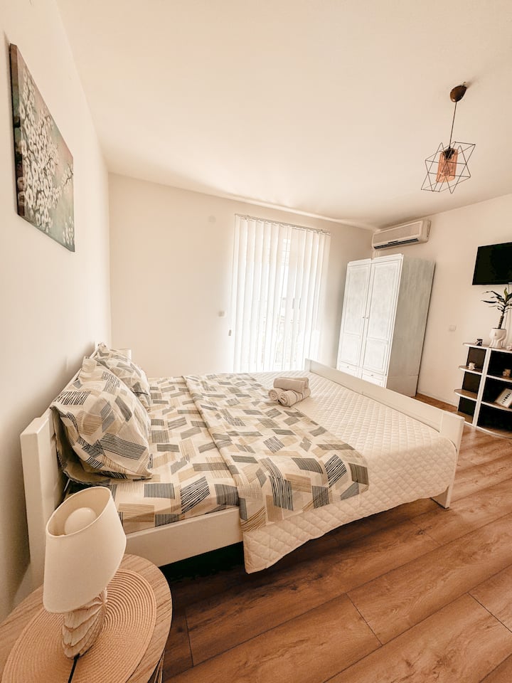 Studio Apartment For Two - Budva